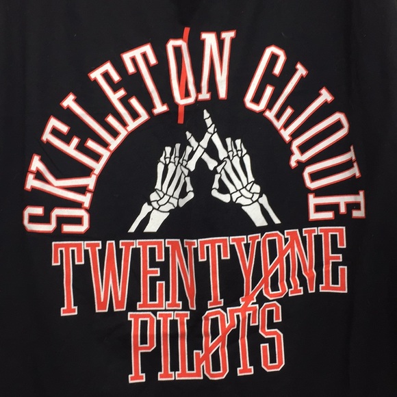 Hot Topic | Tops | Nwot Twenty One Pilots Skeleton Clique Tank Top ...